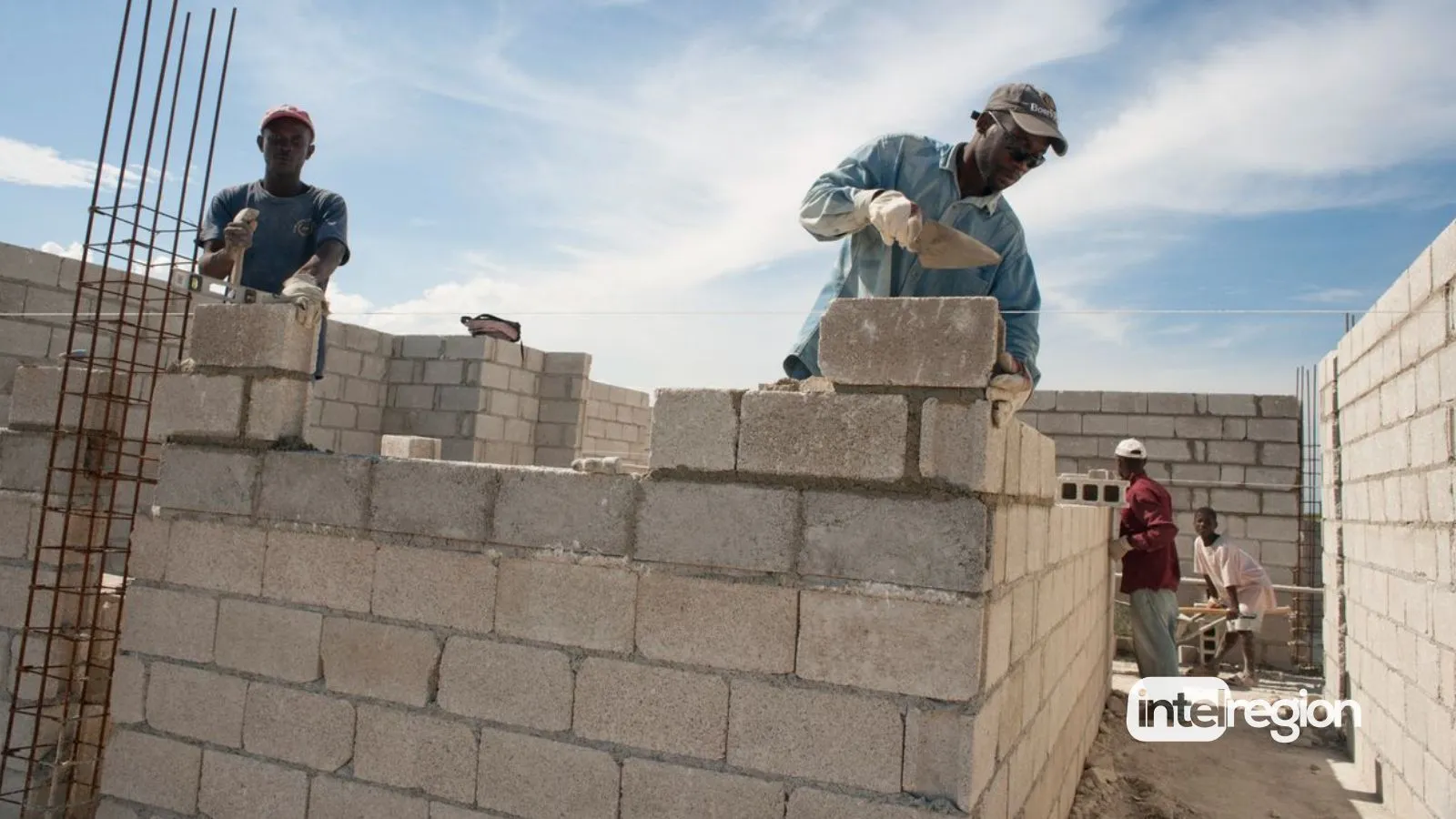 UK announces temporary visa for bricklayers, fashion designers and ...