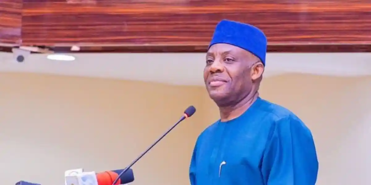 FG increases scholarship grants by 50% for Nigerian students | Intel Region