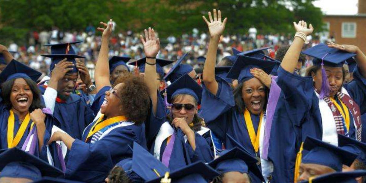 JUST IN: FG sets 16 years as admission age for Nigerian universities ...