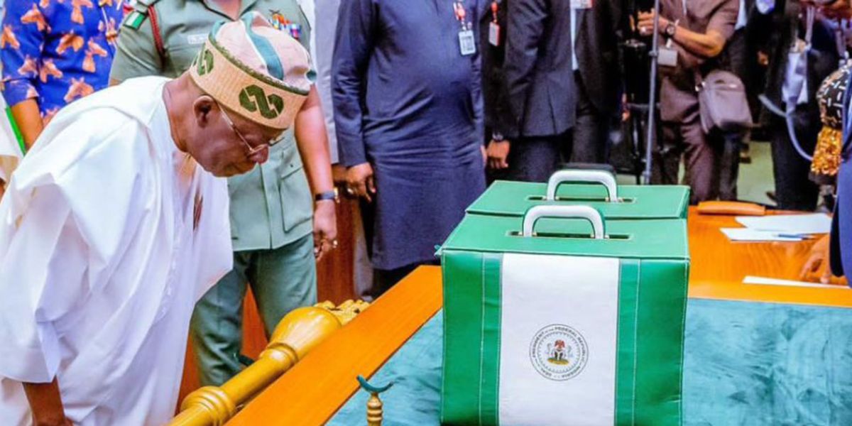 BREAKING: Tinubu increases 2025 budget to N54.2 trillion from N49.7 ... BREAKING: Tinubu increases 2025 budget to N54.2 trillion from N49.7 ...